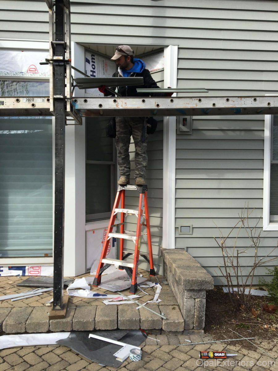 Vinyl siding installation by siding contractors in Geneva Illinois ...