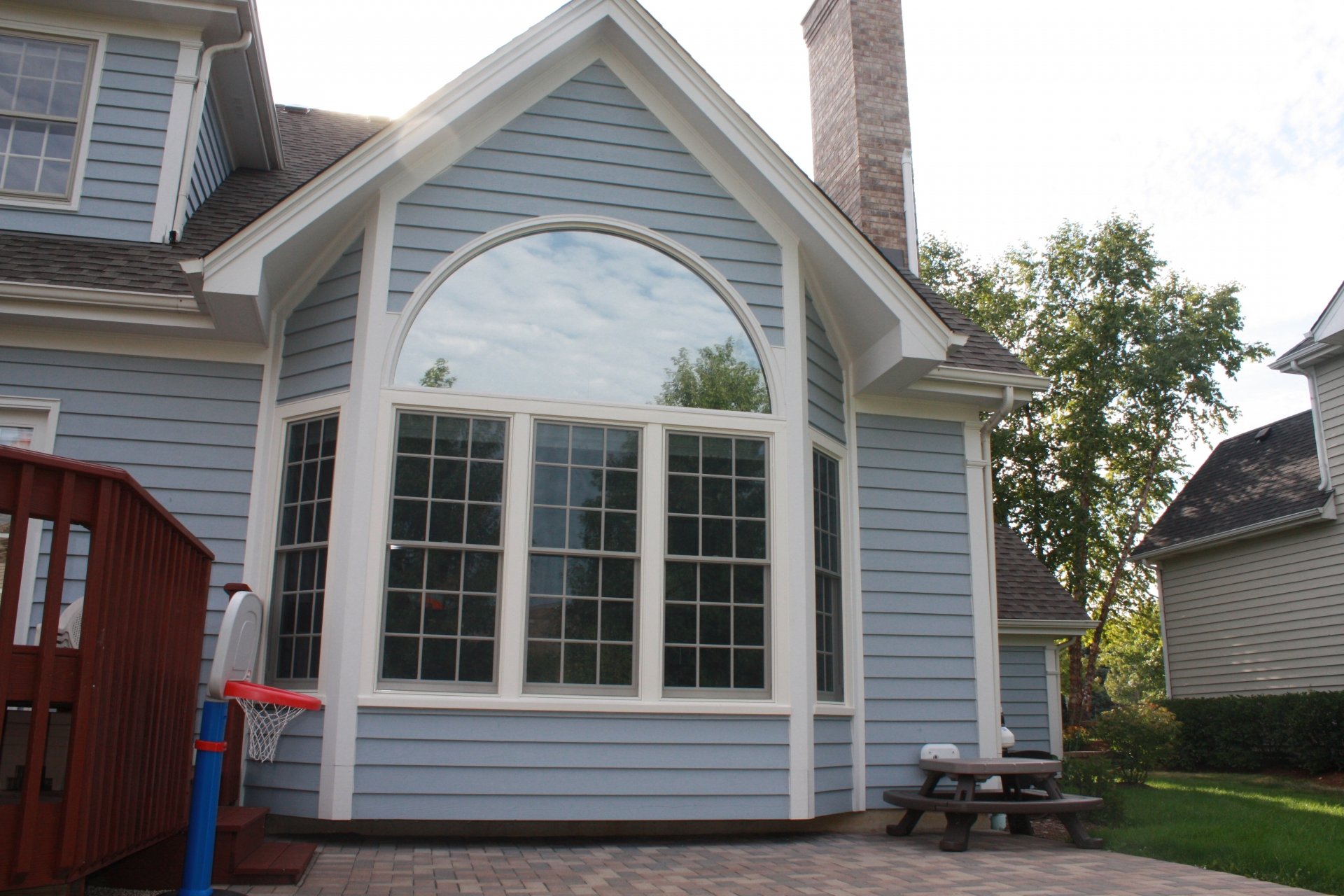 Roof with Weathered Wood color GAF Asphalt Shingles & Andersen 400 ...